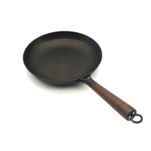 UPIT Master Preseasoned Cast Iron Skillet, Nonstick Rustproof Lightweight Pan with Wooden Handle, 9.5 inches