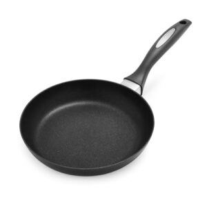 scanpan es5 skillet, 8", black