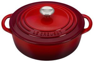 le creuset enameled cast iron shallow round oven, 2.75 qt., cerise