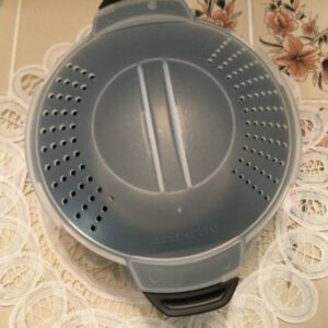 Pampered Chef Small Micro-Cooker 1 Quart