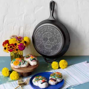 Lodge Seasoned Cast Iron Sugar Skull Skillet, 10.25 Inch