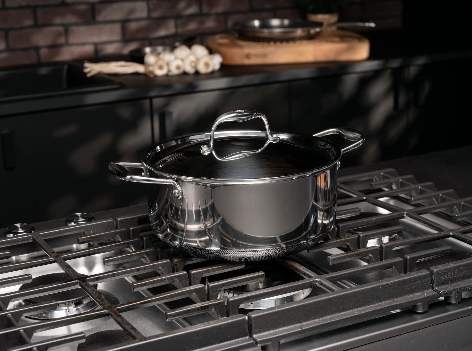 HexClad Hybrid Nonstick Dutch Oven, 5-Quart, Stainless Steel Lid, Dishwasher and Oven Safe, Induction Ready, Compatible with All Cooktops