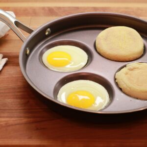 TECHEF - Eggcelente Pan, Swedish Pancake Pan, Plett Pan, Multi Egg Pan, 4-Cup Egg Frying Pan, Nonstick Egg Cooker Pan, Dishwasher Safe, Oven Safe, Stay Cool Handle, (Made in Korea) (Purple)