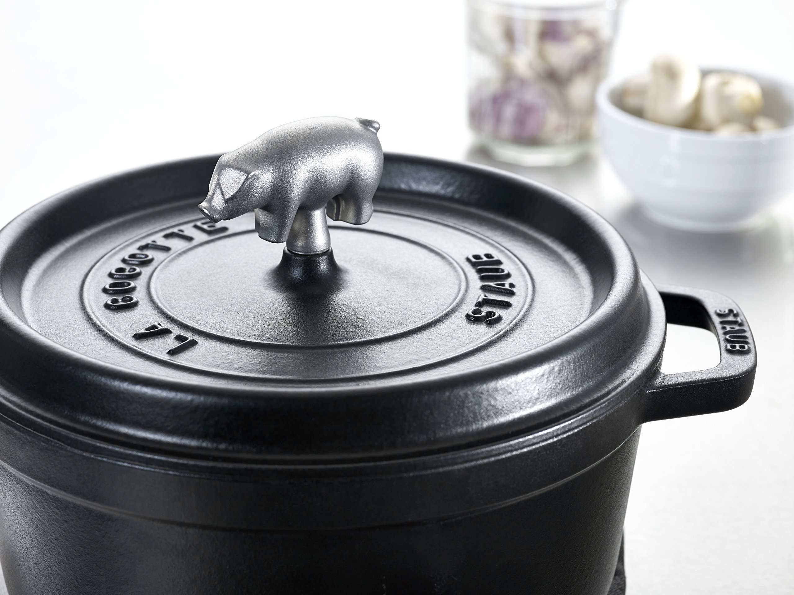 Staub Pig Cocotte Knob