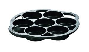 lodge cast iron mini cake pan. pre-seasoned cast iron cake pan for baking biscuits, desserts, and cupcakes.