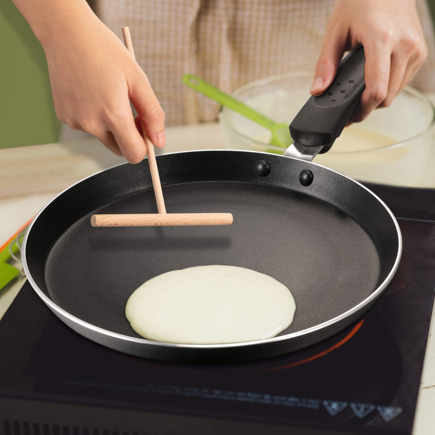 2 Pieces Non-Stick Crepe Pan Kitchen Omelette Frying Pan Pancake Cooking Skillet with Crepe Spreader and Spatula for Kitchen Cooking Tools