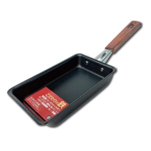 terra distribution japanese tamagoyaki omelette pan [ made in japan ] pre-seasoned carbon steel egg frying pan (small (6.10’’x 3.74’’))