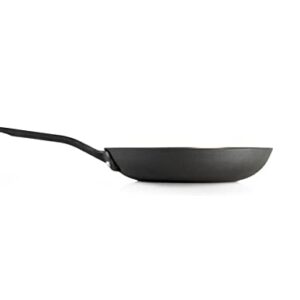 GSI Outdoors Guidecast 8” Frypan I Cast Iron, Lightweight, Gourmet Frying Pan, Camp Cookware