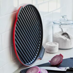 Le Creuset Enameled Cast Iron Bistro Grill Pan, 12-2/3-Inch, Cherry