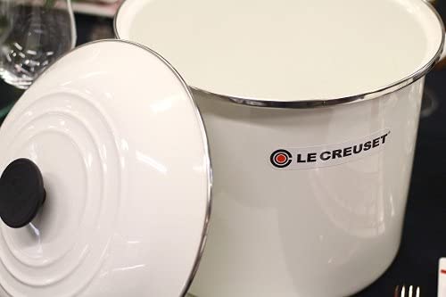 Le Creuset Enamel On Steel Stockpot, 8 quarts, White