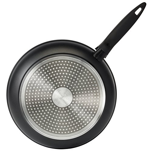 Zyliss Ultimate Non-Stick Frying Pan, 24cm/9.5in, Forged Aluminium, Black, 3X Layer Rockpearl Plus Non-Stick Technology, PFOA Free Suitable for All Hobs Including Induction