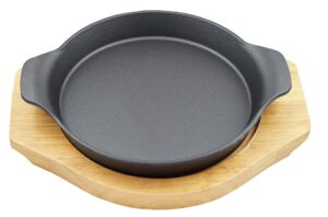 sunrise kitchen supply round cast iron w/handles and rubberwood underliner set (8")