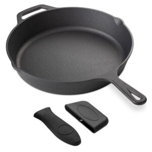 navaris cast iron skillet - 12 inch cast iron pan - seasoned cookware for frying, cooking, oven, stove top, camping - includes silicone handle covers