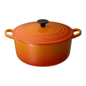 le creuset round oven 2.75 quart flame