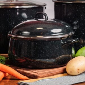 Granite Ware 9.5 Qt Heavy Gauge Dutch Oven with Lid. (Speckled Black) Enamelware. Stainless Steel. Suitable for Cooktops, Oven to Table. Dishwasher Safe.