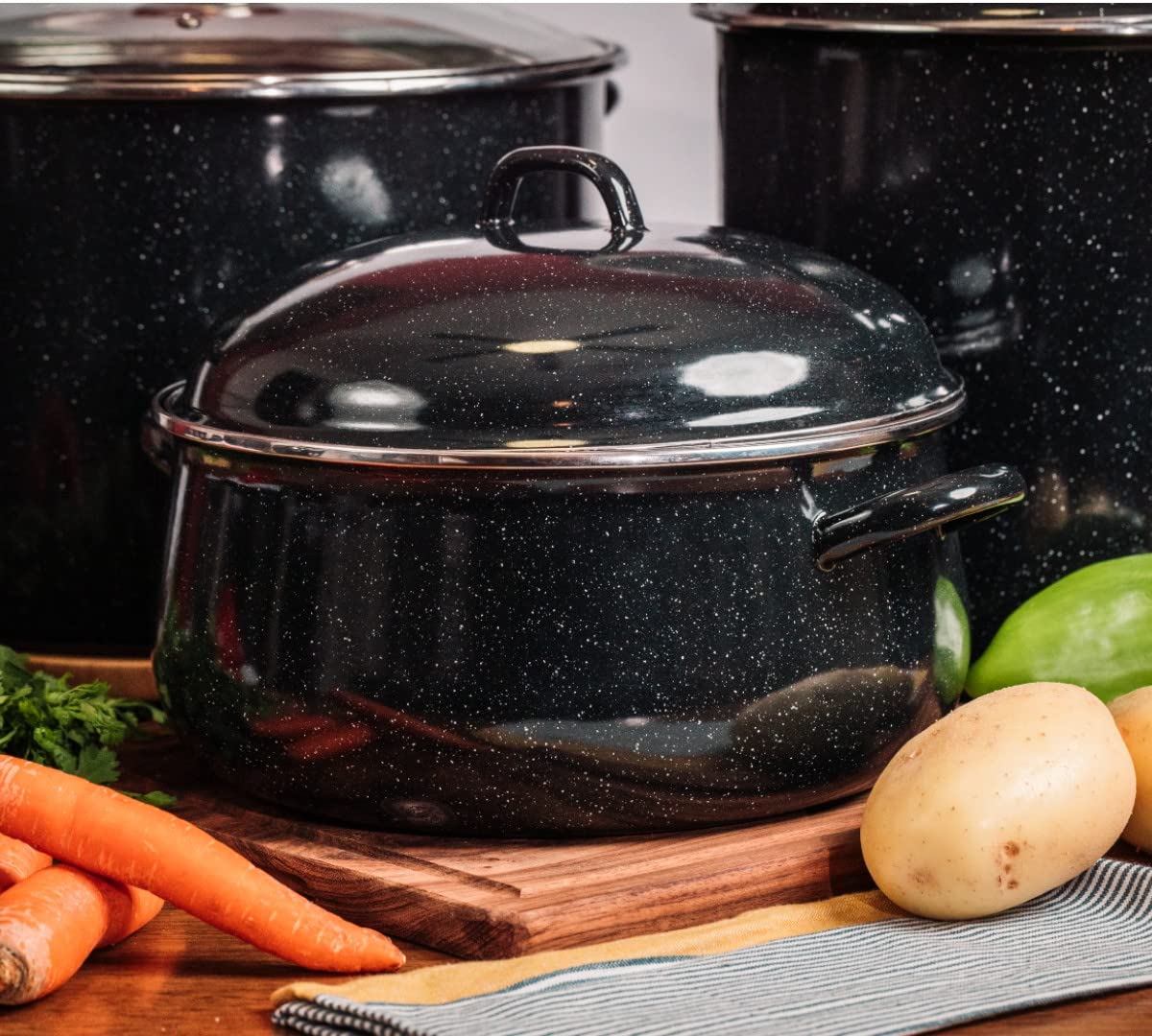 Granite Ware 9.5 Qt Heavy Gauge Dutch Oven with Lid. (Speckled Black) Enamelware. Stainless Steel. Suitable for Cooktops, Oven to Table. Dishwasher Safe.