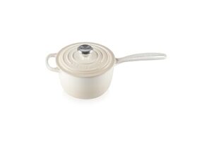 le creuset enameled cast iron signature saucepan, 1.75 qt., meringue