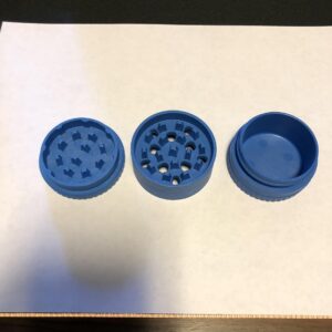 Santa Cruz Shredder Grinder for Herbs Knurled Top for Stronger Grip 3-Piece 2.2" (Blue)