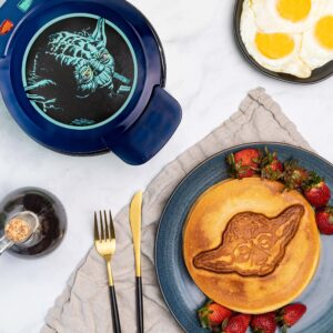 uncanny brands star wars yoda waffle maker