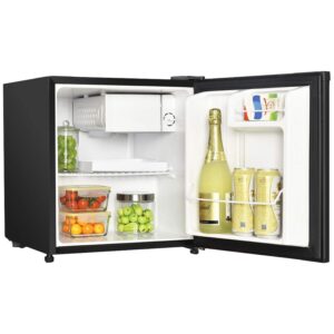 Magic Chef MCR170BE Mini Fridge, Black