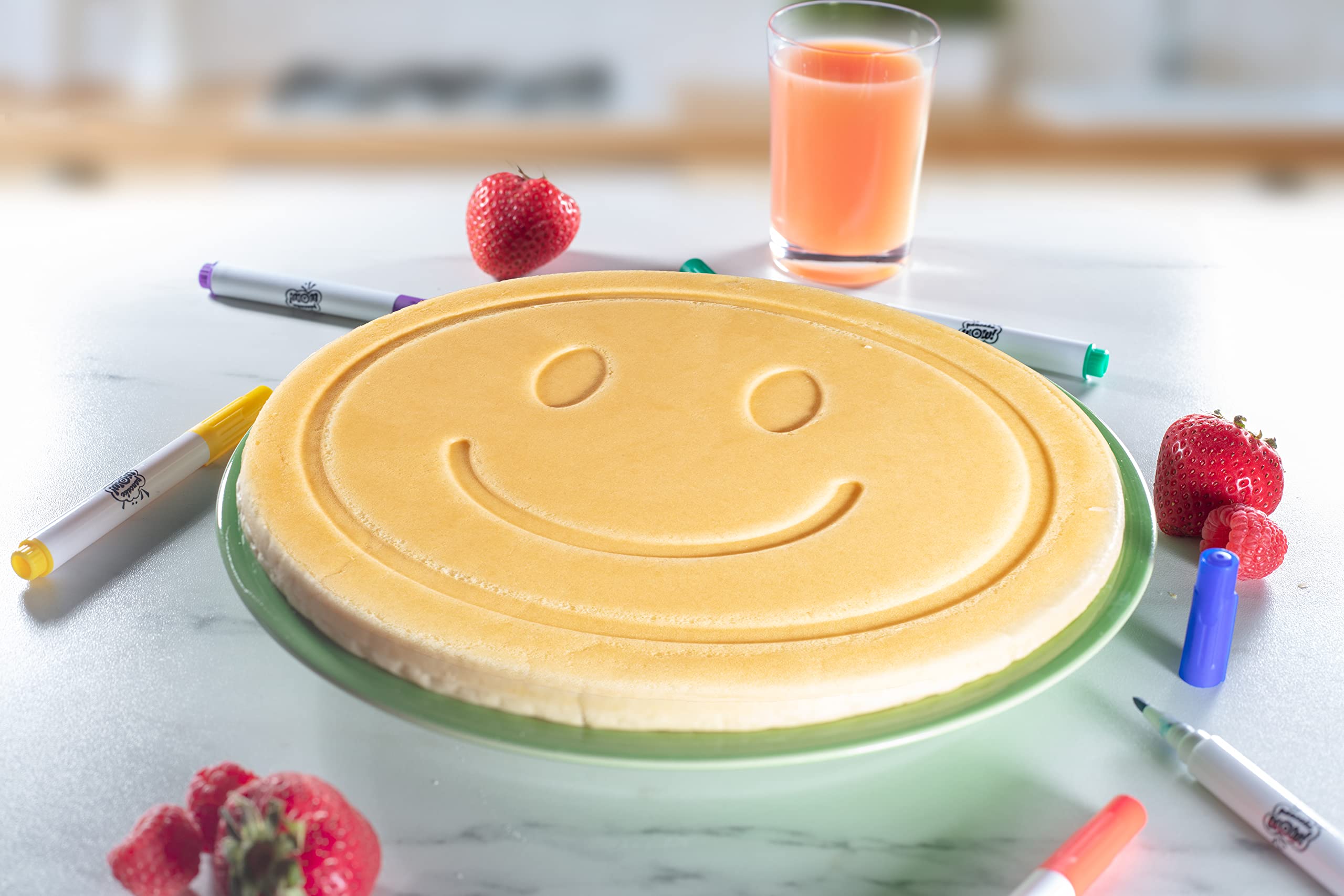 CucinaPro XL Smiley Face Pancake Pan, 10-Inch, Nonstick, Aluminum, With Edible Food Markers, Perfect for Kids' Arts & Crafts, Easy Cleanup