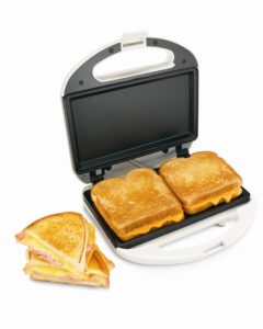 proctor-silex sandwich maker white