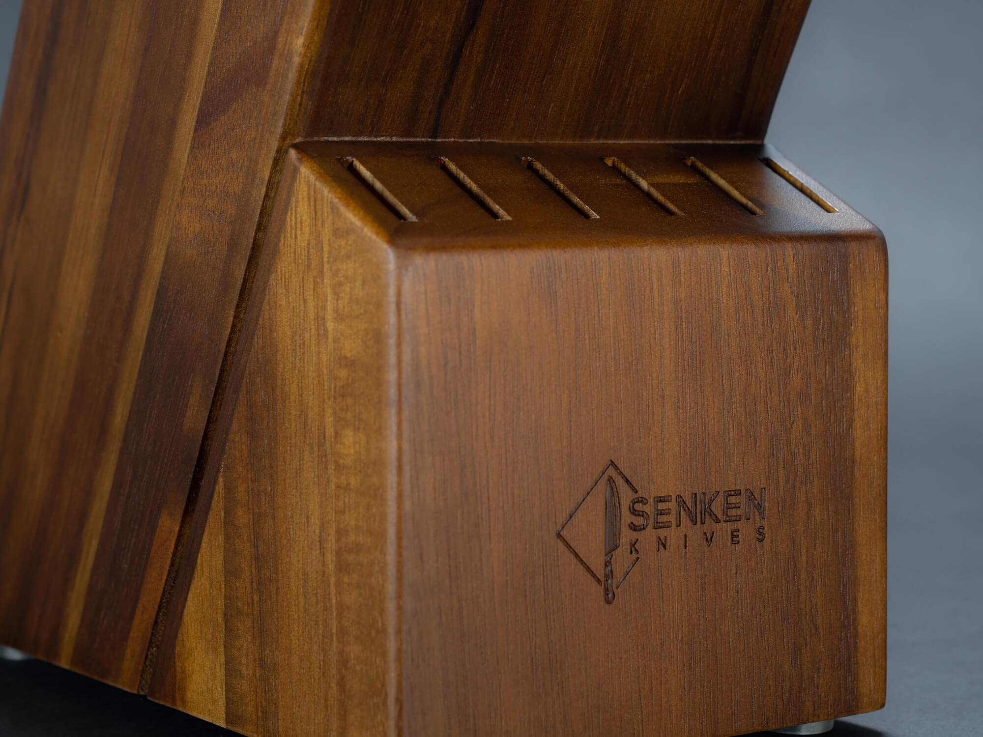 SENKEN Acacia Wood Knife Block Without Knives - 15 Slots for Chef Knife Set, Steak Knives, And Kitchen Shears, Smoothly Finished Natural Acacia Hardwood