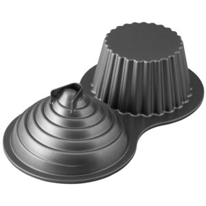 wilton giant dimensions large cupcake pan