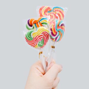 Augshy 300 Pcs Cake Pop Sticks and Wrappers Including 100 Pack Cake Pop Bags,100 Pack Cake Pop Sticks and 100 Pack Golden Ties for Lollipop Wrappers