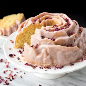 Nordic Ware Rose Bundt, 10 Cup, Toffee