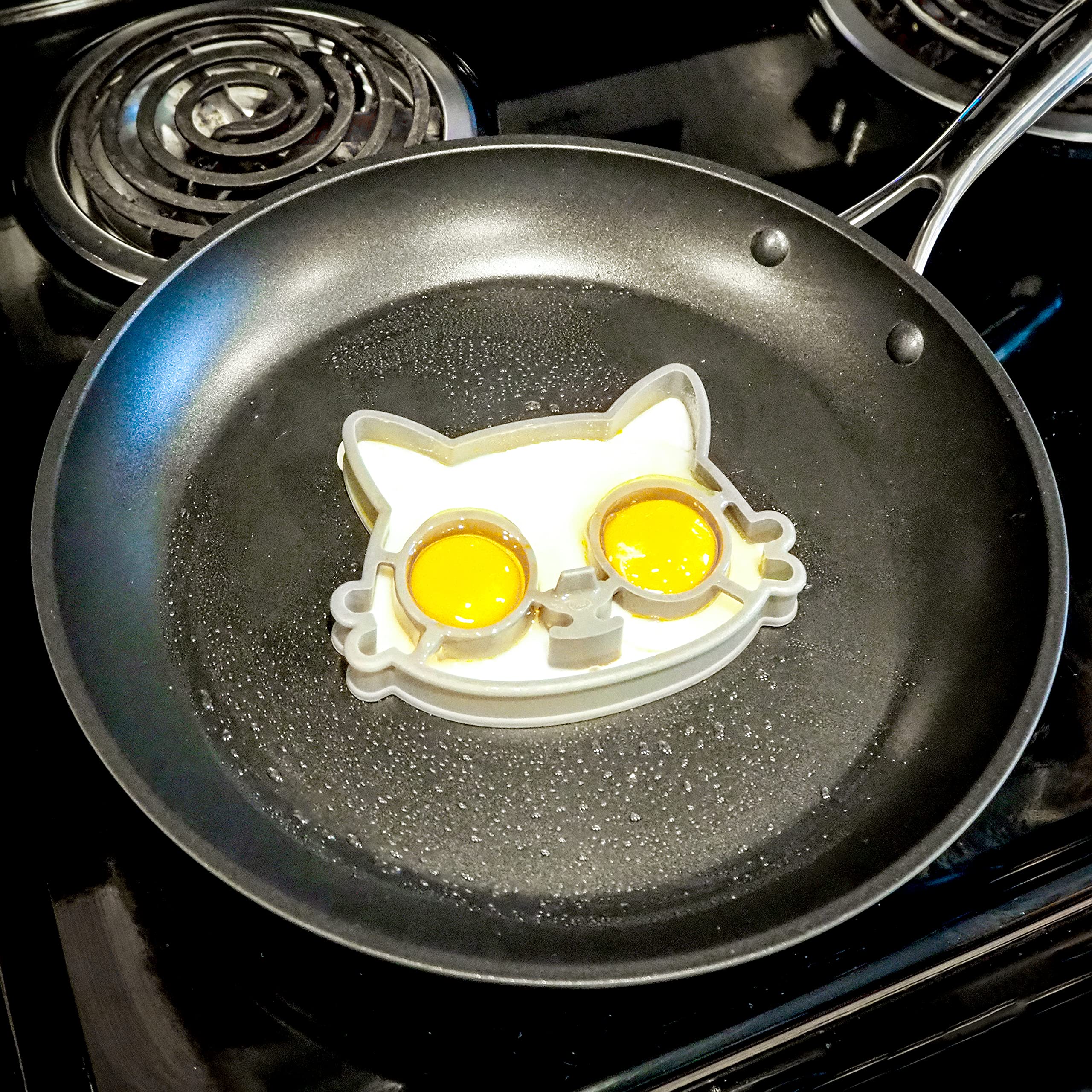 Genuine Fred FUNNY SIDE UP Silicone Egg Mold, Cat, small -