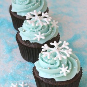 JeVenis Set of 4 Snowflake Fondant Mold 3D Christmas Cake Decorations Winter Cupcake Topper for Chocolate Candy Soap Cake Baking Decoration