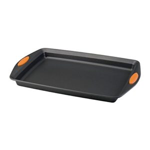 rachael ray nonstick bakeware with grips, nonstick cookie sheet / baking sheet - 10 inch x 15 inch, gray with orange grips