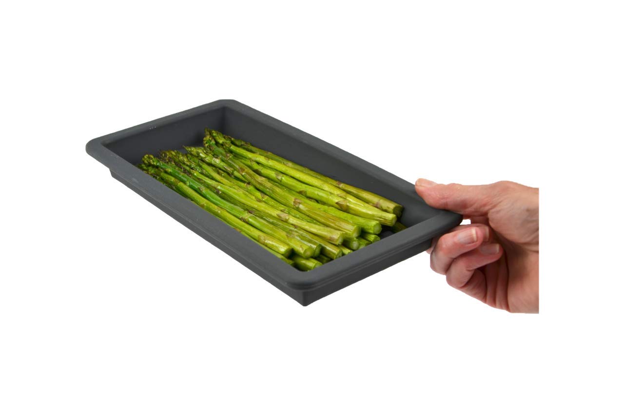 Gear Gurus Baking Pan Dividers - Silicone Baking Trays, Sheet Pan Cooking, Nonstick 4 Piece Set, Reinforced Rims, Ribbed Bottoms, Oven Dishwasher Safe