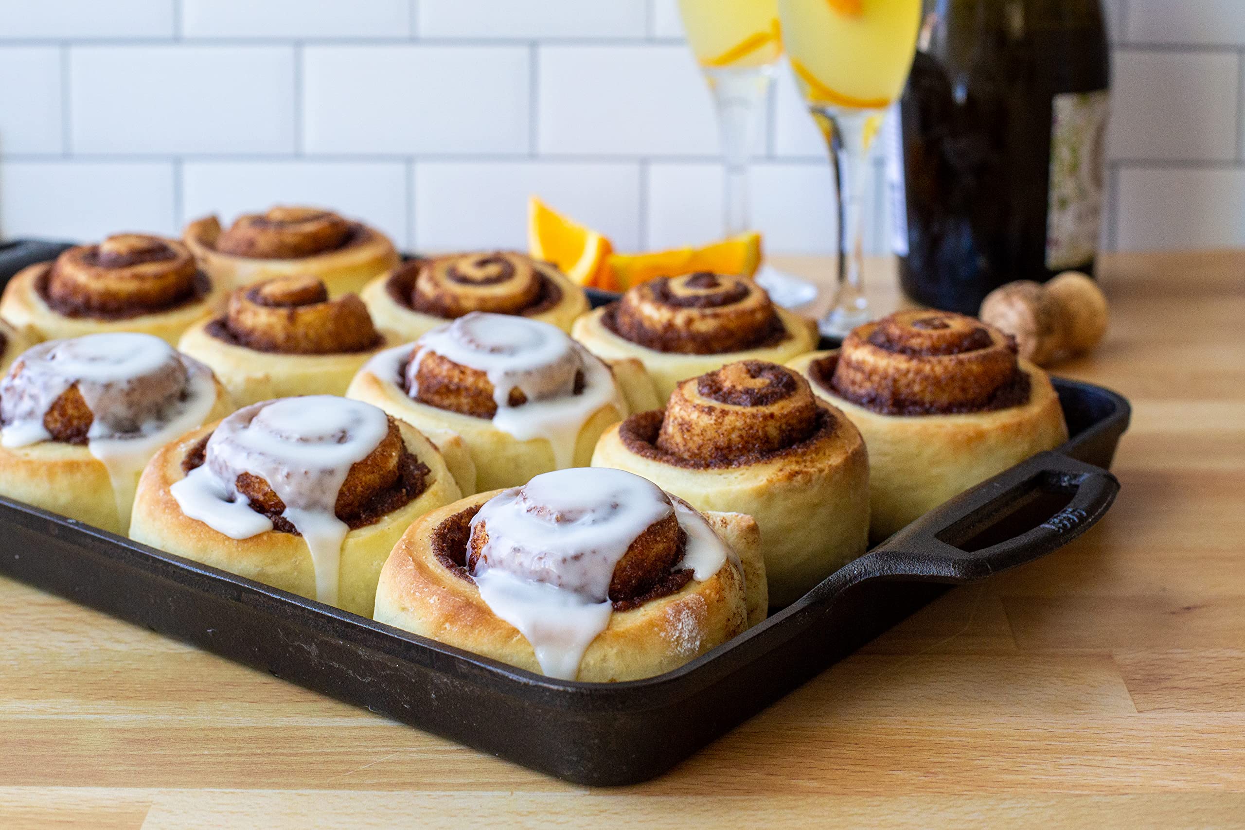 Lodge Cast Iron 6-Piece Bakeware Set with Jelly Roll Size Baking Pan