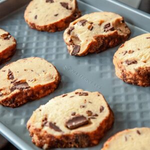 MasterClass Smart Ceramic Baking Tray with Robust Non Stick Coating, Carbon Steel, 40 x 27 cm Large Stackable Cookie Sheet