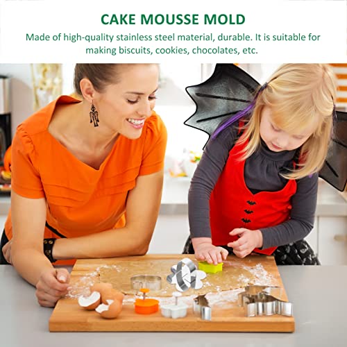 Hemoton 3 Sets Small Mousse Circle Mousse with Pusher Plum Mousse Molds Cooking Rings DIY Cookie Moulds Perforated Pastry Rings Cake Mousse Rings Simple Cake Mold Stainless Steel