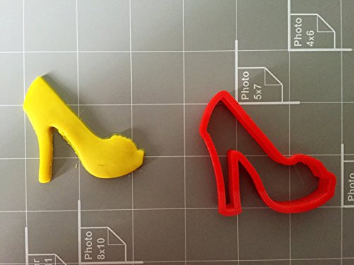 Silhouette Shoe Cookie Cutter (3 Inch)