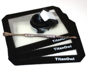 3 silicone mat platinum cured + non-stick jar + titanowl carving tool, pad with black corners 5.5" x 4.5"