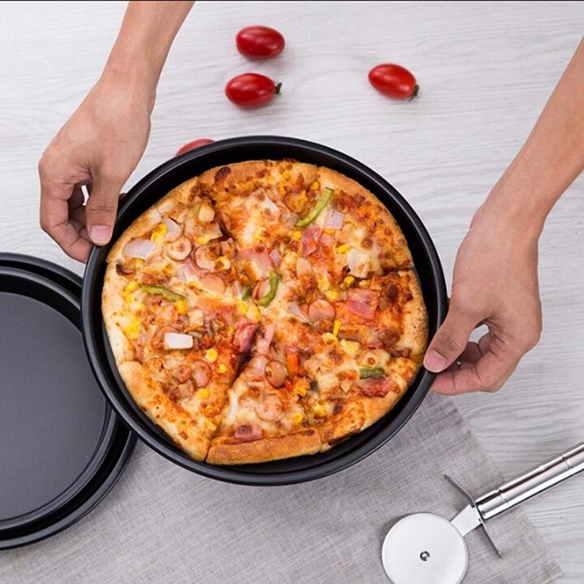 MinLia 6/8 Inch Stainless Steel Round Pizza Plate, Kitchen Deep Dish Plate Pizza Pan Tray Mold Baking Tools(8inch)