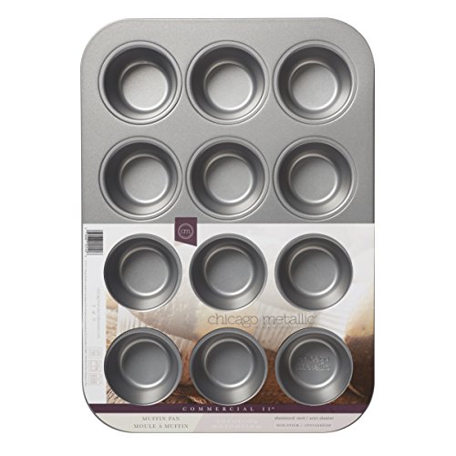 Chicago Metallic Commercial II Traditional Uncoated 12-Cup Muffin/Cupcake Pan, 15.75-inch by 11-inch