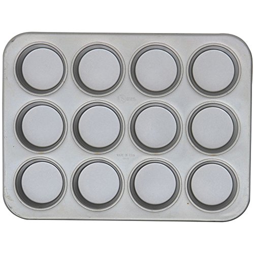 Chicago Metallic Glazed Aluminized Steel 12 Cup Jumbo Muffin Pan