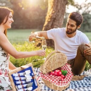 Wicker Basket with Liner Camping Picnic Basket Shopping Storage Hamper with Lid and Handle for Barbecue Food Storage Container Sundries Organizer Red Fruit Vegetable Storage Basket