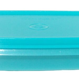 Tupperware Deli Meat or Cheese Keeper Slim Line 9 x 5 Inch Container in Aqua Blue