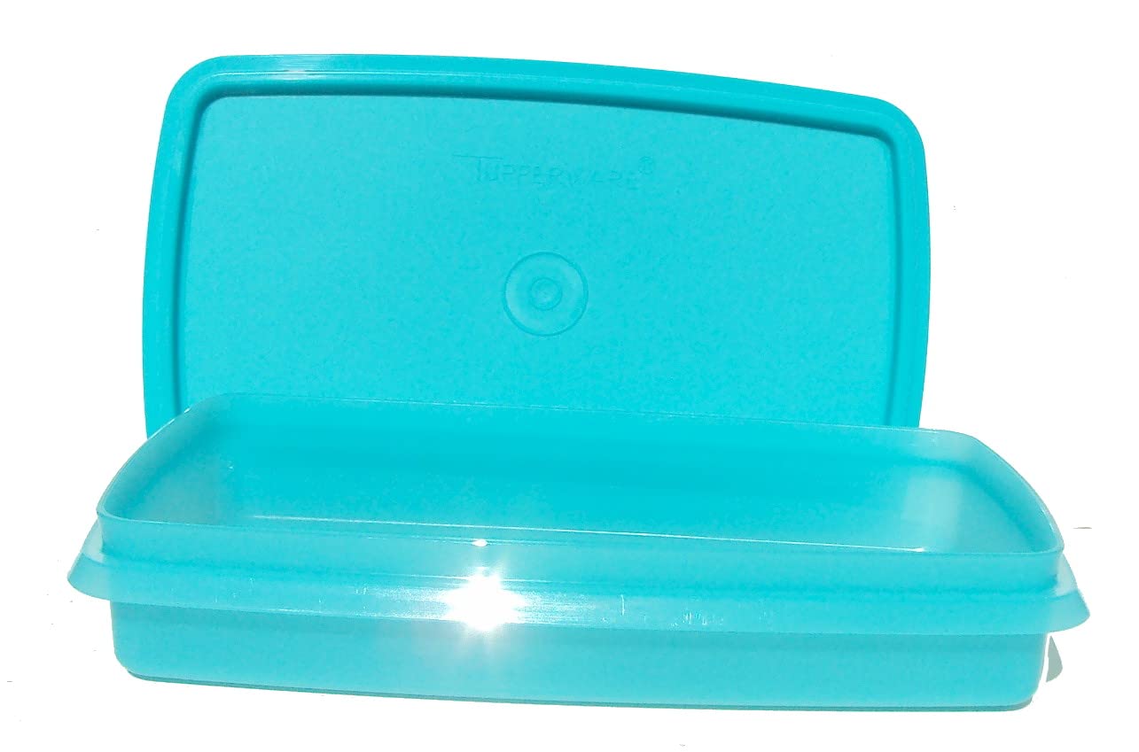 Tupperware Deli Meat or Cheese Keeper Slim Line 9 x 5 Inch Container in Aqua Blue