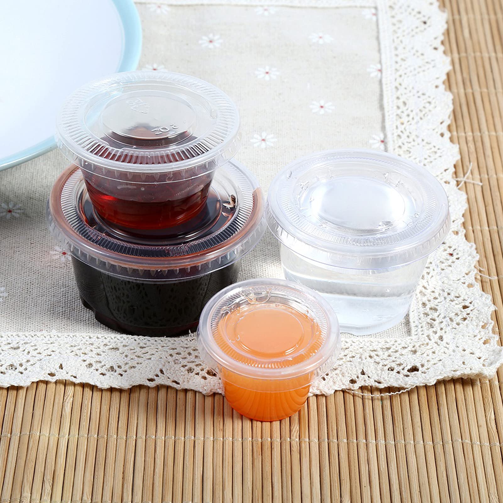 Disposable Sauce Cup, 4 Sizes 50Pcs Disposable Plastic Clear Sauce Chutney Cups Boxes With Lid Food Takeaway Hot for Restaurants(2oz)