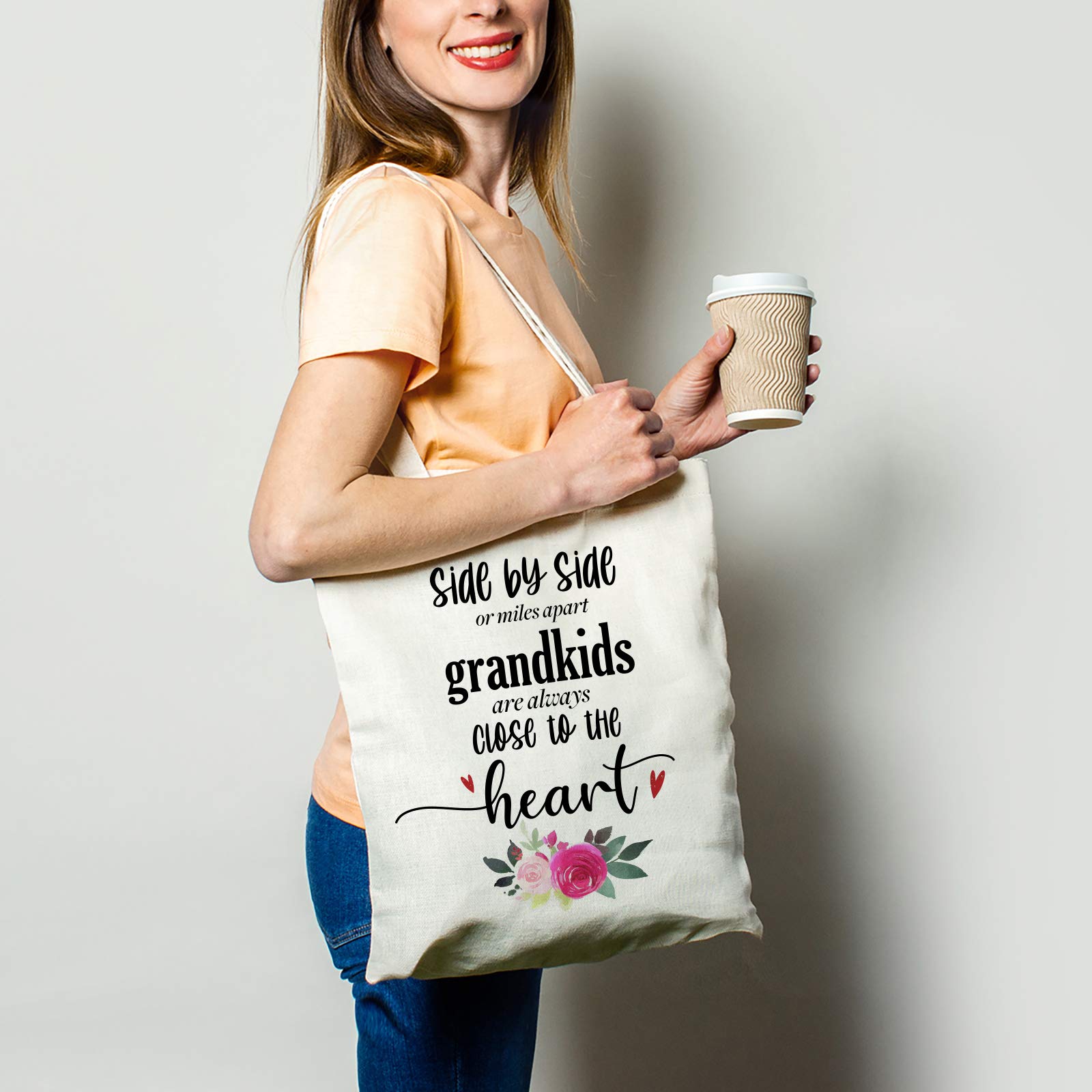 Best Grandma Gifts from Grandson and Granddaughter Funny Side by Side Grandkids Grandma Natural Cotton Reusable Tote Bag Shopping Bag Shoulder Bag Gifts for Birthday/Thanksgiving/Christmas