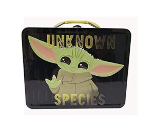 the tin box company 347647-10 the mandalorian baby yoda large tin carry all