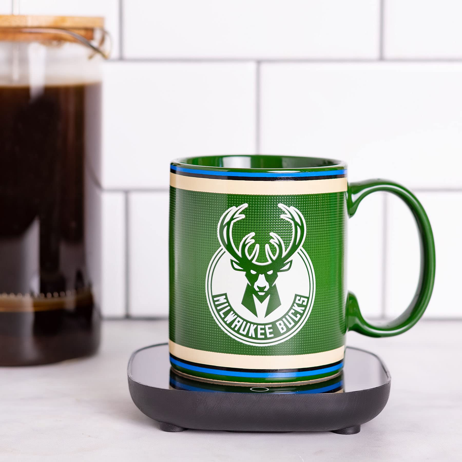 Uncanny Brands NBA Milwaukee Bucks Logo Mug Warmer with Mug – Keeps Your Favorite Beverage Warm - Auto Shut On/Off