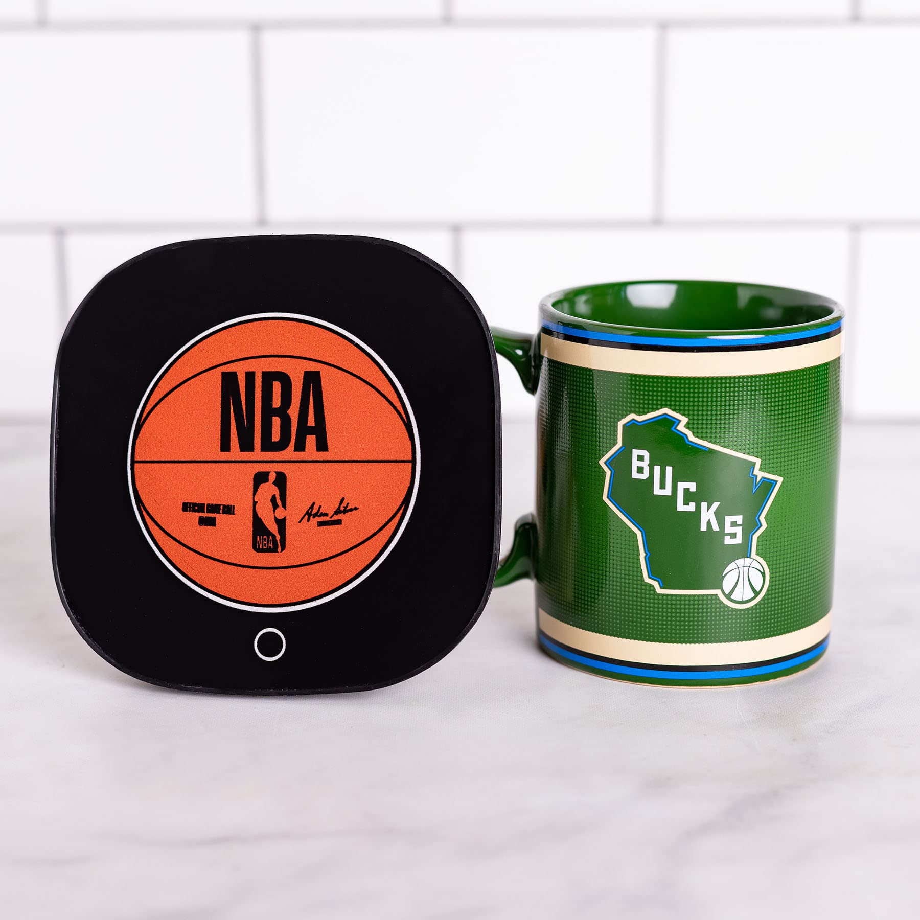 Uncanny Brands NBA Milwaukee Bucks Logo Mug Warmer with Mug – Keeps Your Favorite Beverage Warm - Auto Shut On/Off